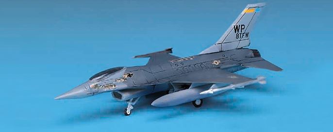 Academy 12610 - F-16 Fighting Falcon, 1:144 Scale – Small Forge